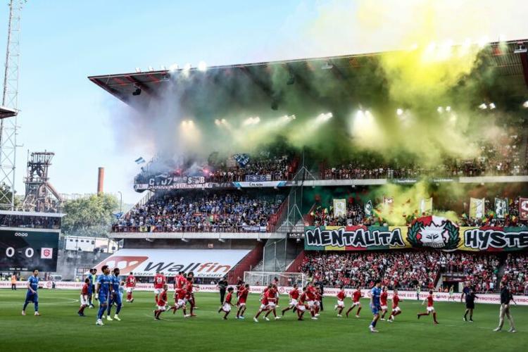 Ontdek het gemiddelde salaris van een speler in de Jupiler Pro League